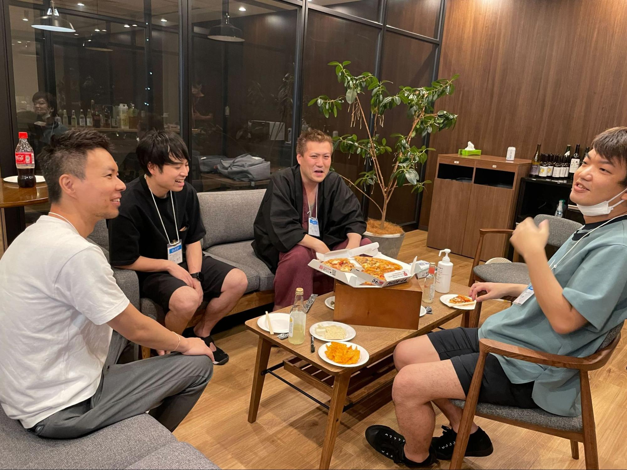 完全招待制バー「OCTOPASS BAR」 vol.2開催 | 国内唯一のCTO/VPoE育成・転職支援サービス「OCTOPASS（オクトパス）」